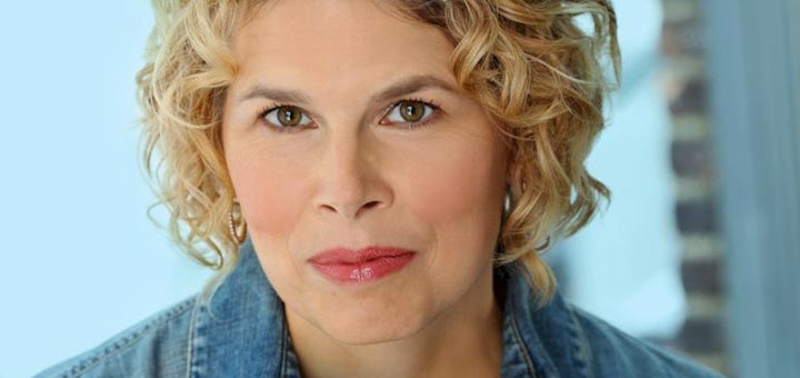 Women Who Inspire: Lisa Servon - TueNight.com